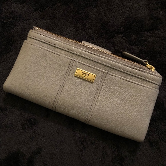 Fossil | Bags | Fossil Grey Pebbled Leather Zip Clutch Wallet | Poshmark